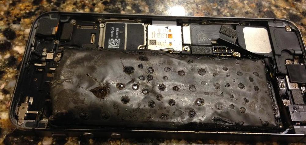 This is what an iPhone 5s looks like when its battery catches fire and ...