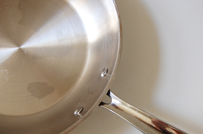 How to Clean Burnt Stainless Steel Pots and Pans - A Clean Bee