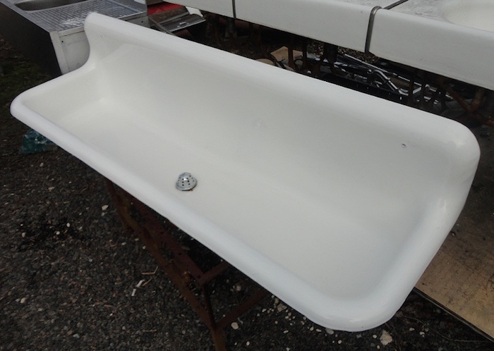 On urinals and the conventions of the men’s room | Arnold Zwicky's Blog