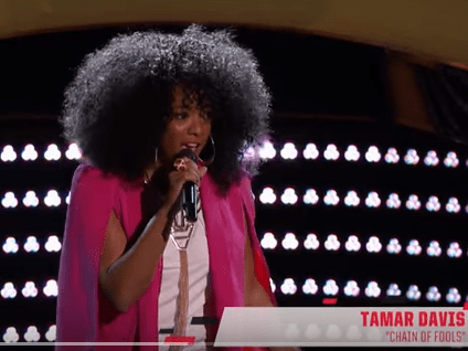 Tamar Davis Sings "Chain of Fools" During Blind Auditions of The Voice ...