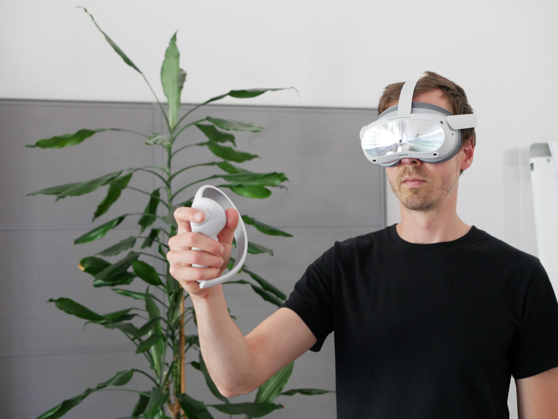 Exploring the Latest xR Devices: A Comparative Analysis - Augment IT