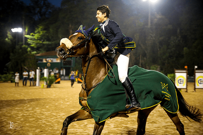 Felipe Greco com La Noblesse JMen, de SP, fatura o título pré-junior na ...