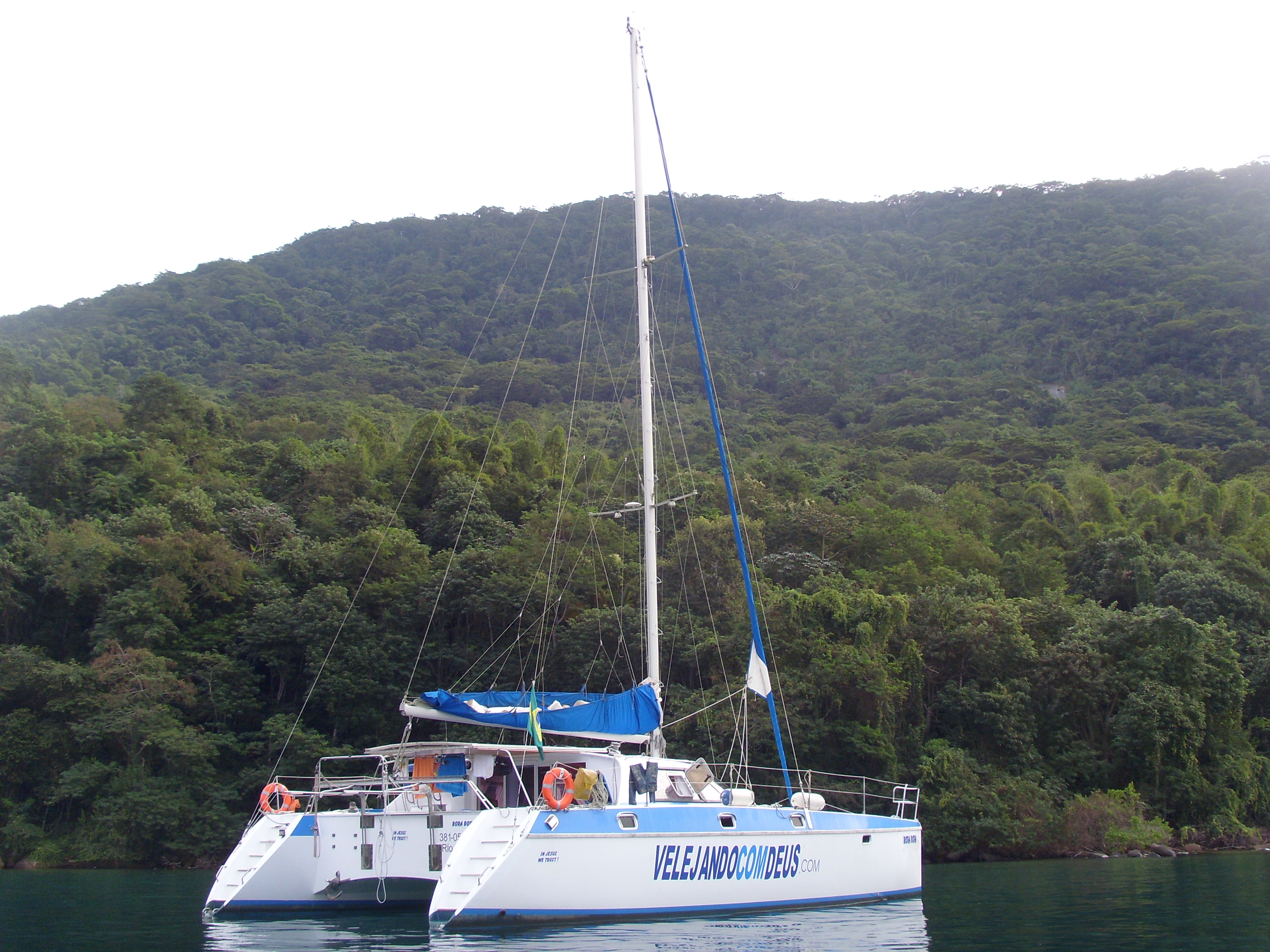 Come on sail in our new catamaran ! | Catamaran Bora Bora