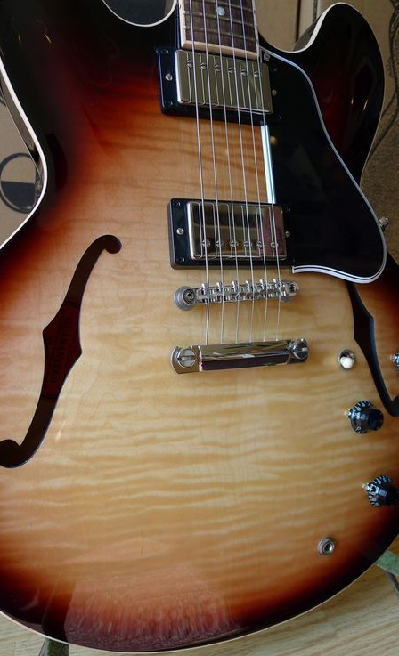 Gibson ES 335 Custom Shop | ChasingGuitars
