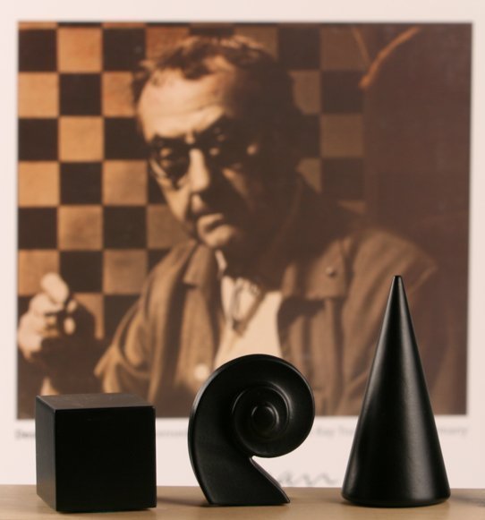 Man Ray Chess Set - ChessAntiques.com