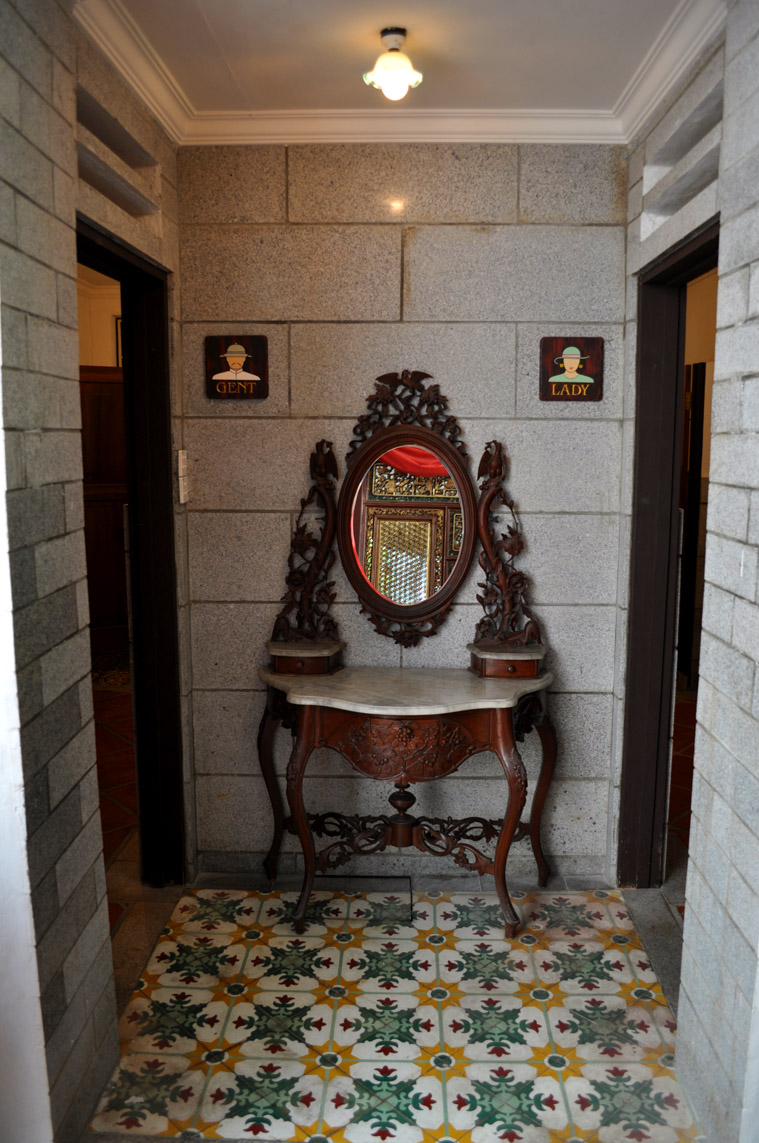 Baba-Nyonya museum in Penang(Peranakan House) | Painting with light