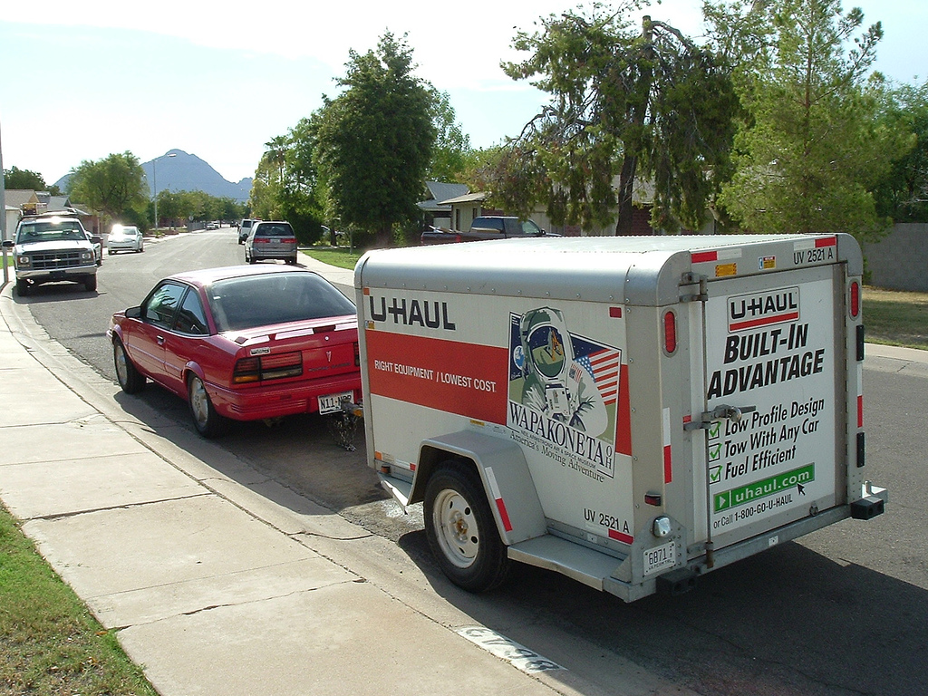 Four Vehicle Moving Day Tips - Cleverly Changing