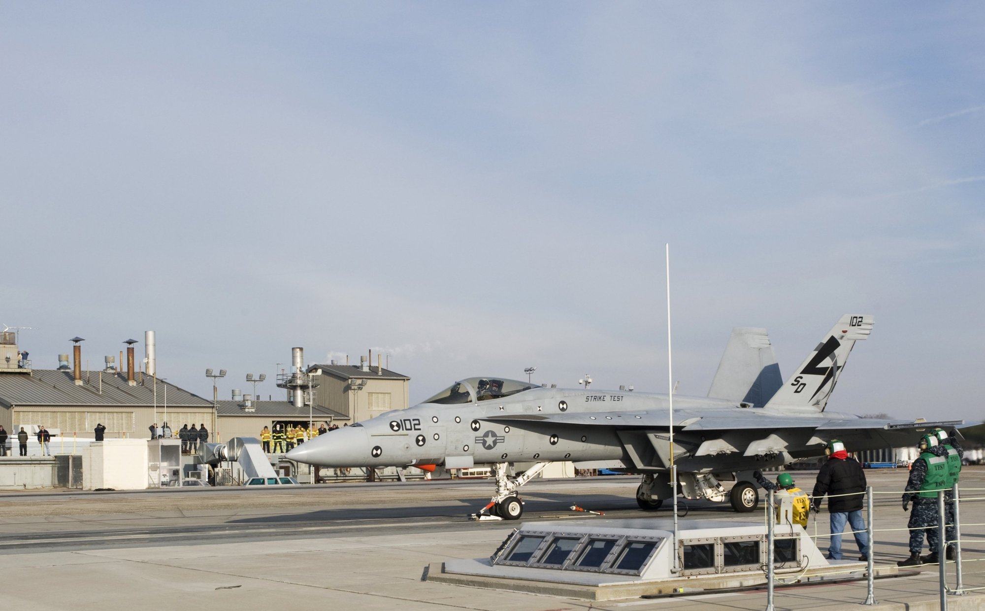 End of the steam cat! USS Ford launching F-18 Hornets with ...