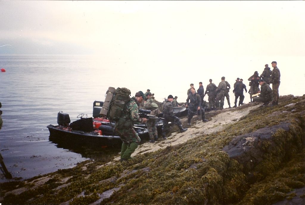 Royal Marines break world's speed march record | SOFREP