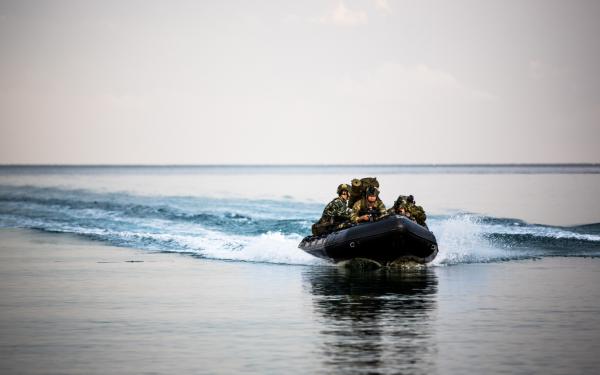 This is how Navy SEALs swim out of a submerged submarine | SOFREP