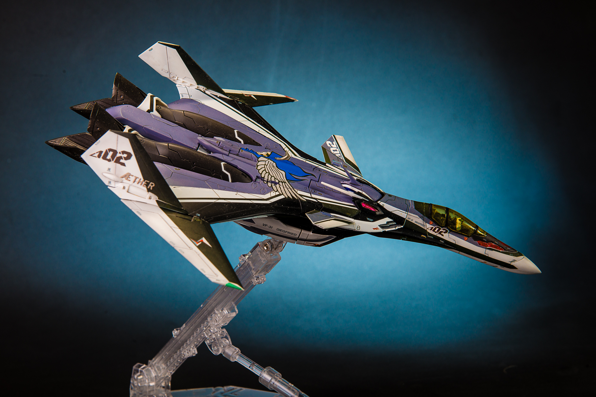 VF-31F Siegfried Messer Custom – Macross Delta – Bandai 1/72 model kit ...