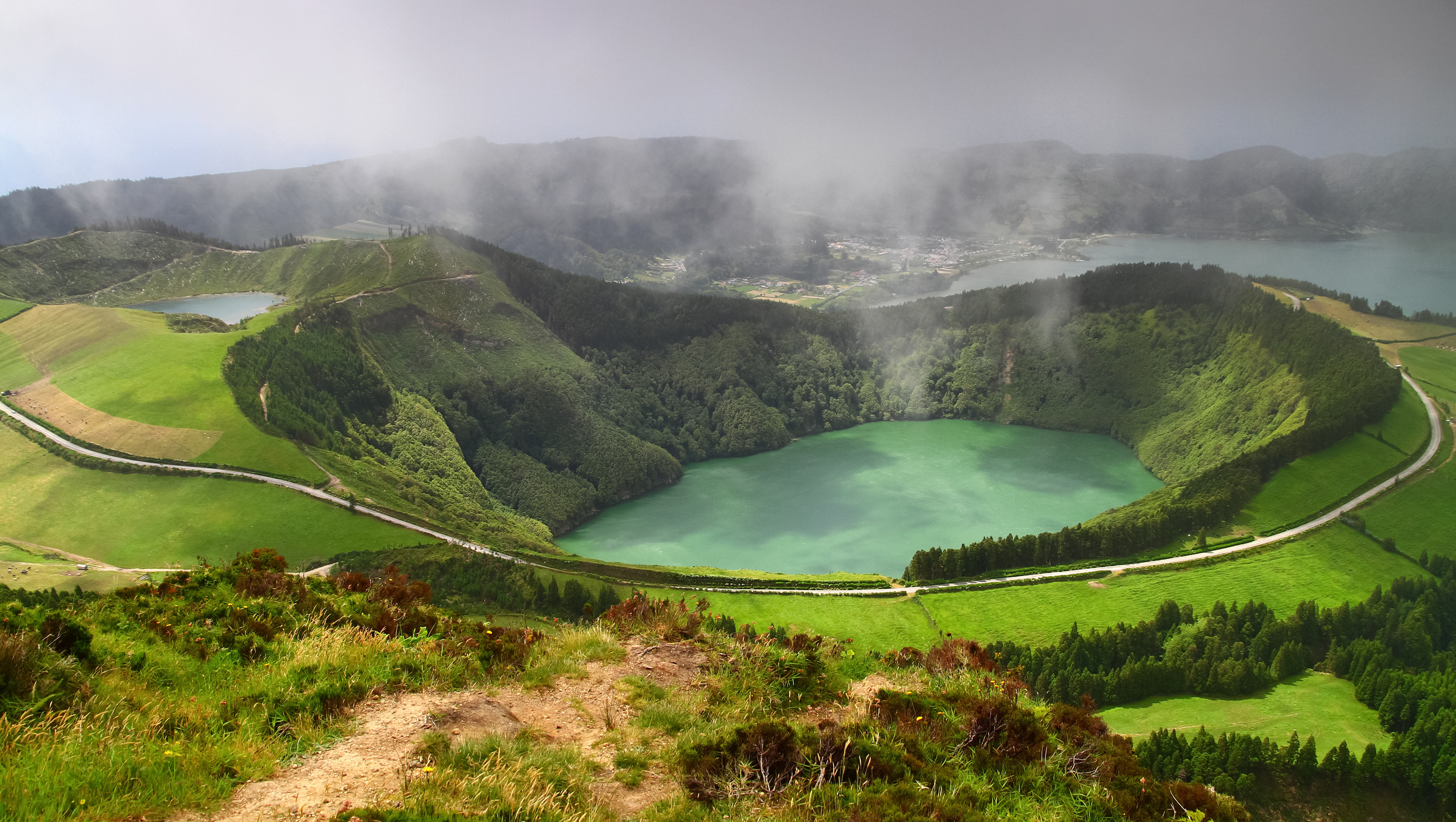 Top things to do in the Azores Islands - Coffee and Caminos