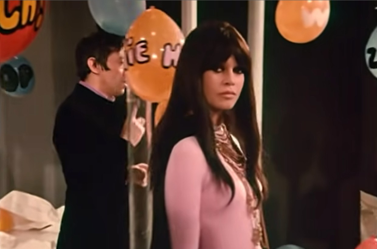 The Life and Legacy of Brigitte Bardot: From Sex Symbol to Animal Rights Activist – Comet Atomic