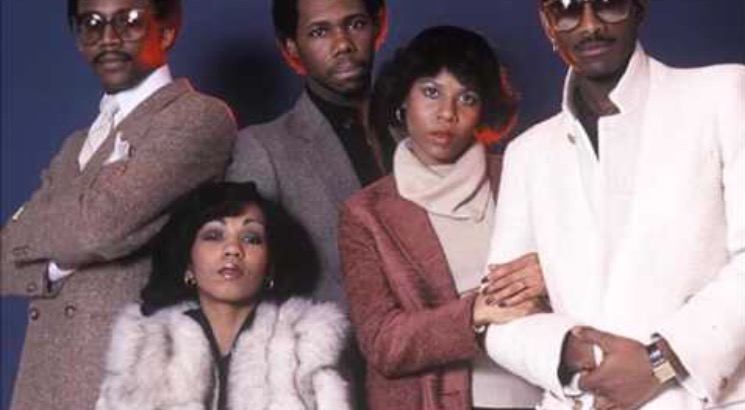 Luci Martin Djrobblog.com