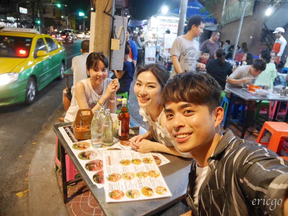 曼谷｜米其林一星 Jay Fai - 用餐紀錄、訂位資訊、必點美食！同場加映：Jay Fai 旁邊還能吃什麼？ - 艾瑞克 Go