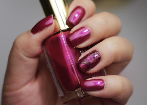 Silicone…making nail art easier! – in a nutshell…