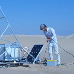 Becky Lynch's Latest Look is Drawing Jerry Seinfeld Comparisons ...