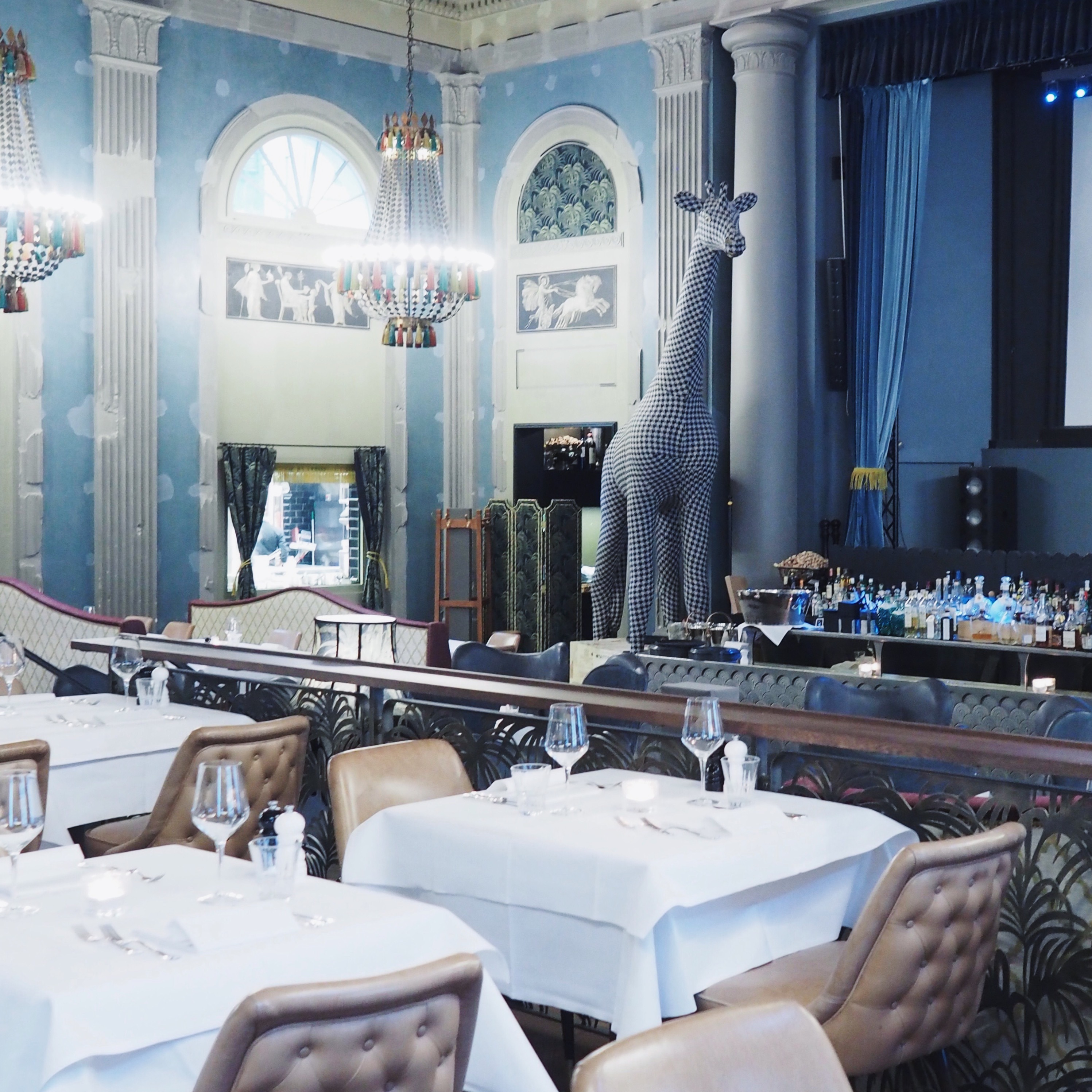 Restaurant Razzia - Spektakuläres Restaurant mit Luft nach oben