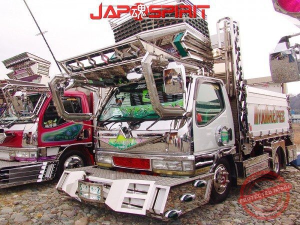 MITSUBISHI Canter FE5, Dekotora style, big visor with many ilumination ...