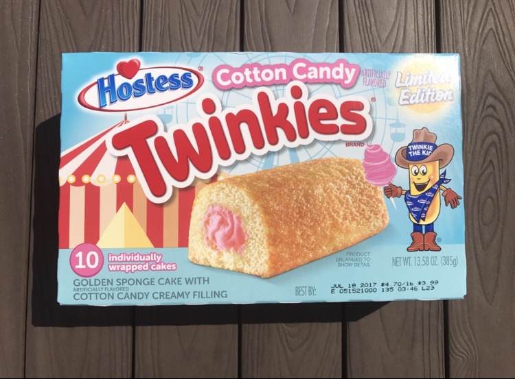 REVIEW: Hostess Cotton Candy Twinkies - Junk Banter