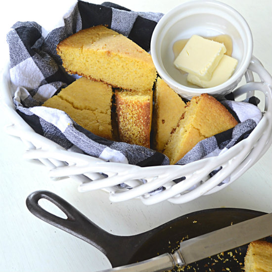 Country Cornbread | kitchengetaway.com