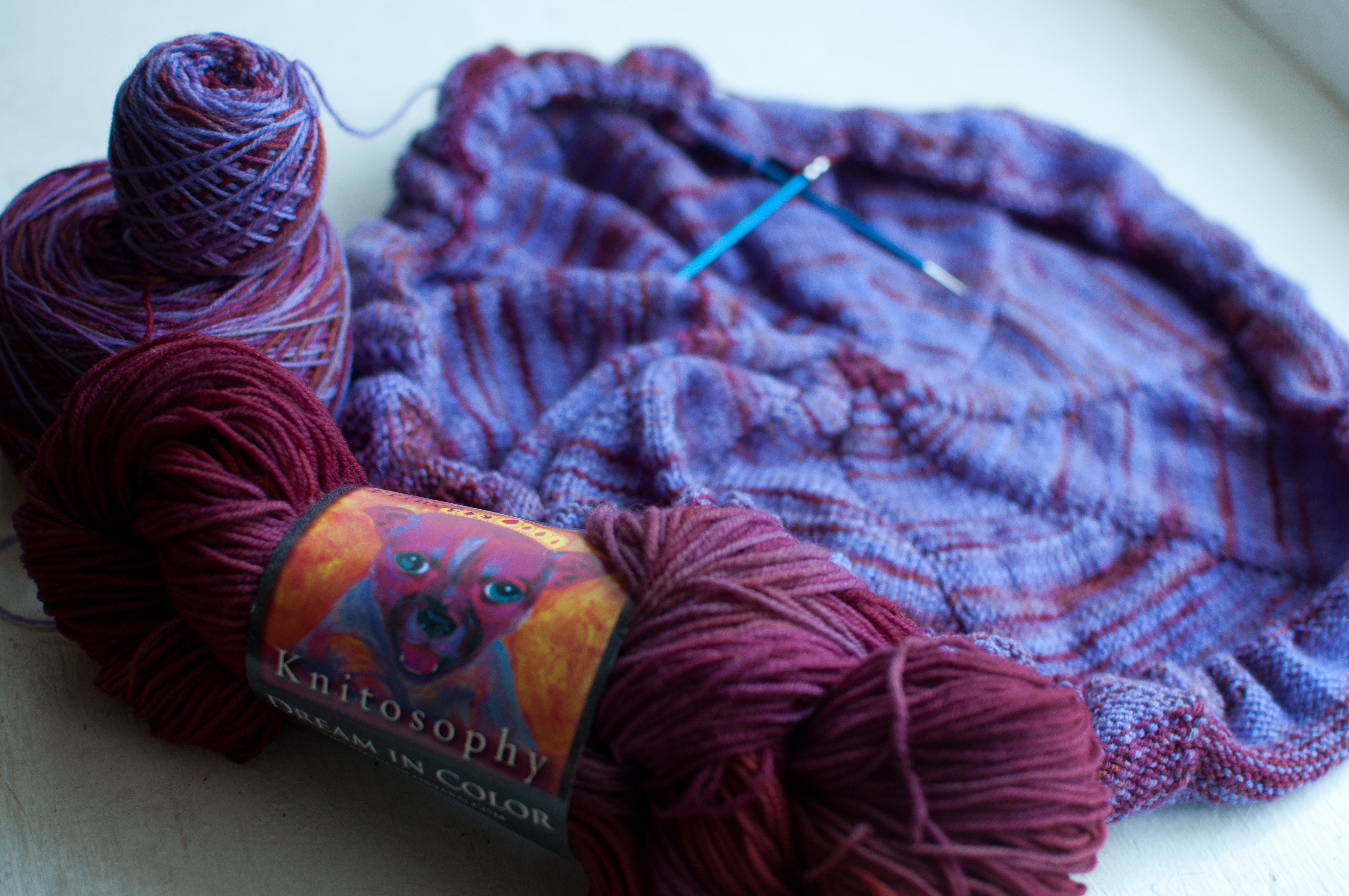 A wheel of many colors. | knit the hell out