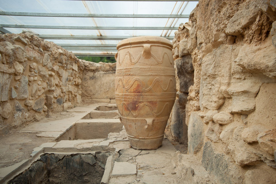 Κνωσός Documenta | Conservation of pithoi