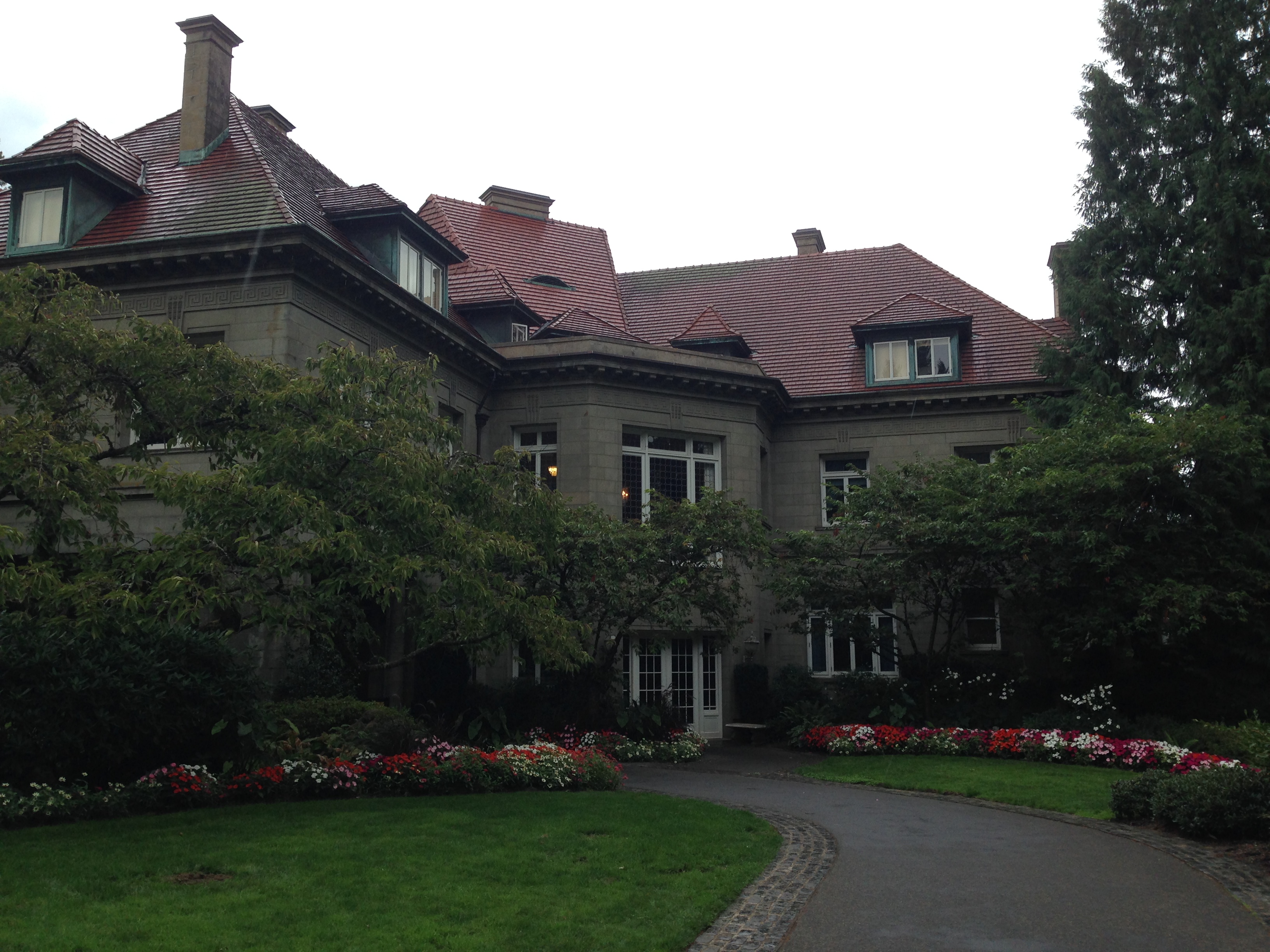 Visiting Pittock Mansion - LA Explorer