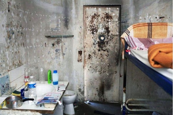 The Worst Prison in France (20 photos). | Memolition