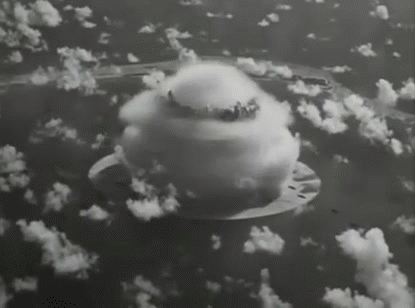 Nuclear underwater explosion test (16 gifs) | Memolition