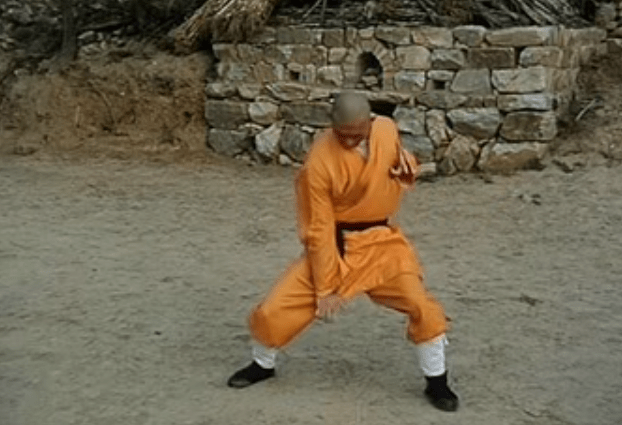 Psychotic 'Shaolin monk' armed with Samurai sword injures six police ...