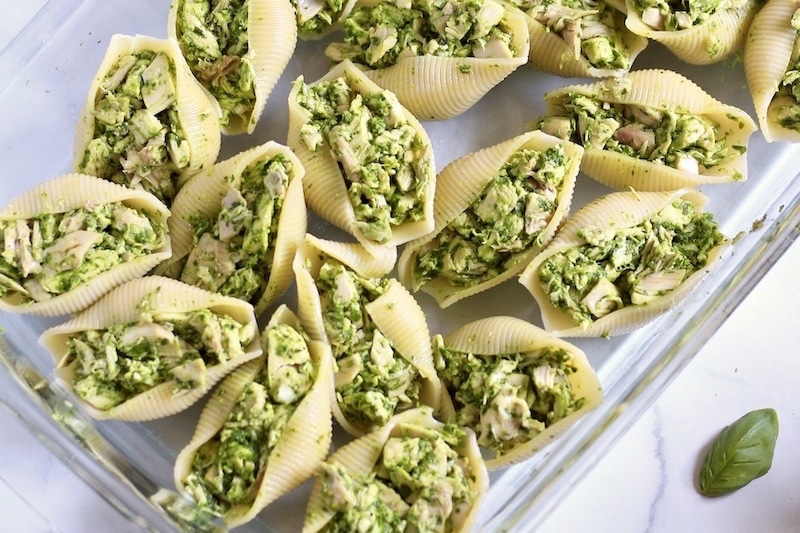 Chicken Pesto Stuffed Shells with Spinach Pesto Cream Sauce - My Life ...