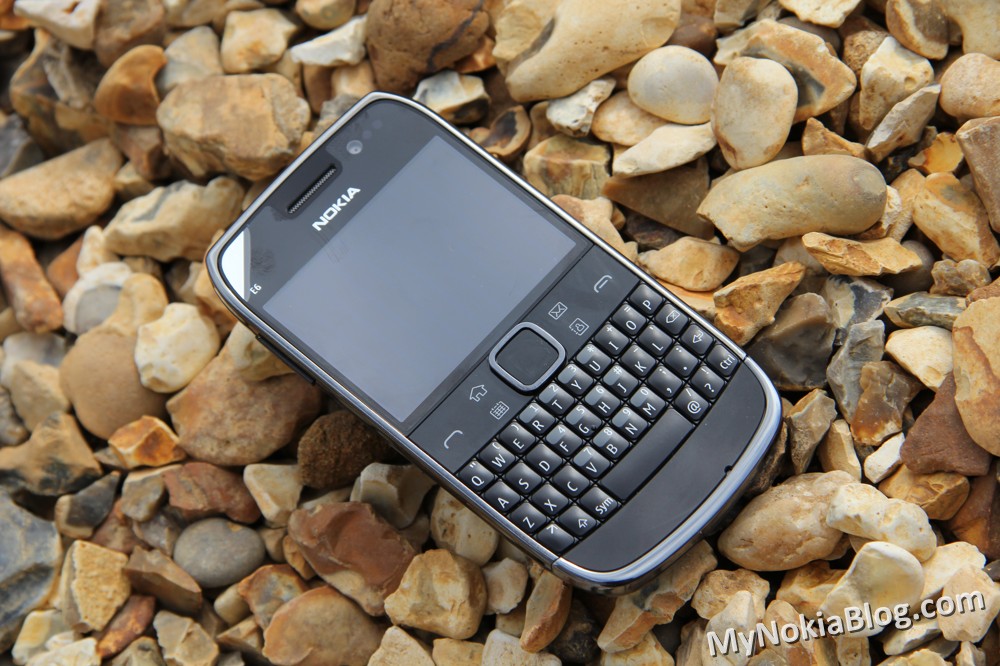 Video and 101 Photo Gallery: Nokia E6-00 Outdoor Unboxing (and new ...