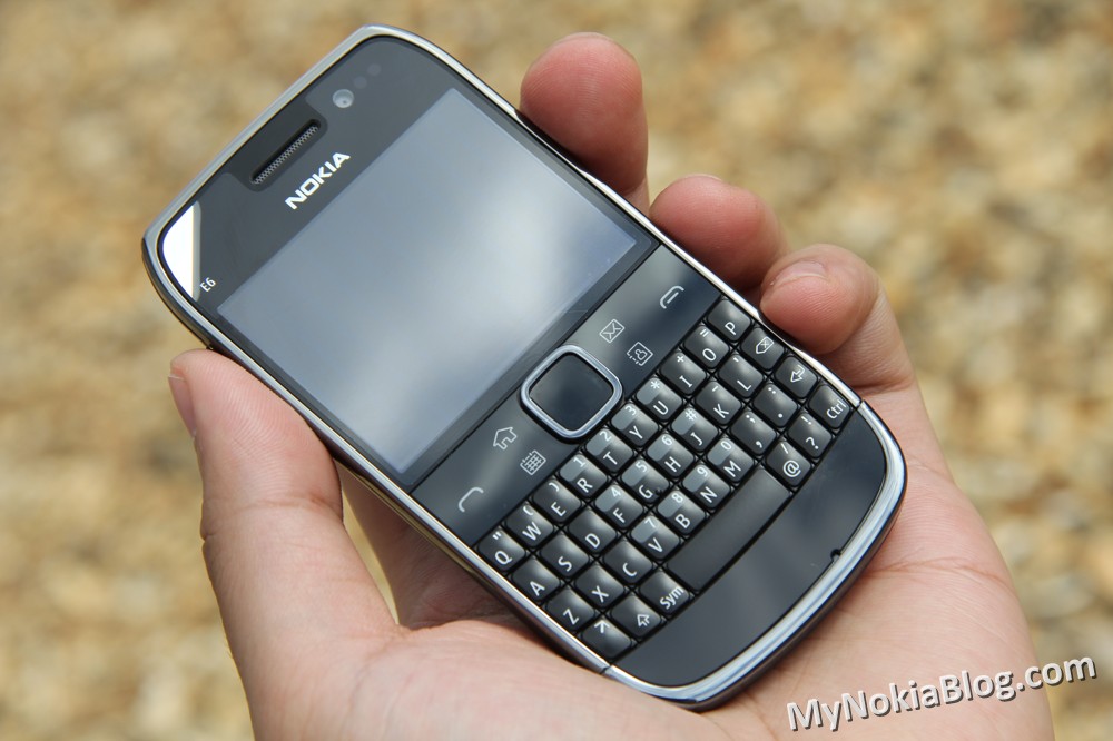 Video and 101 Photo Gallery: Nokia E6-00 Outdoor Unboxing (and new ...