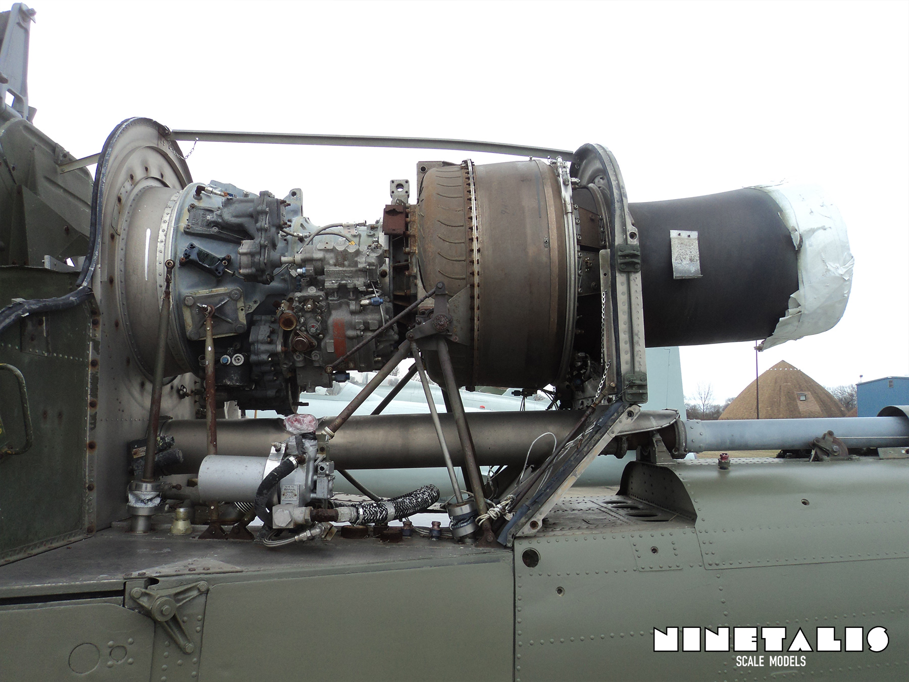 Bell UH-1 Huey – Ninetalis scale models