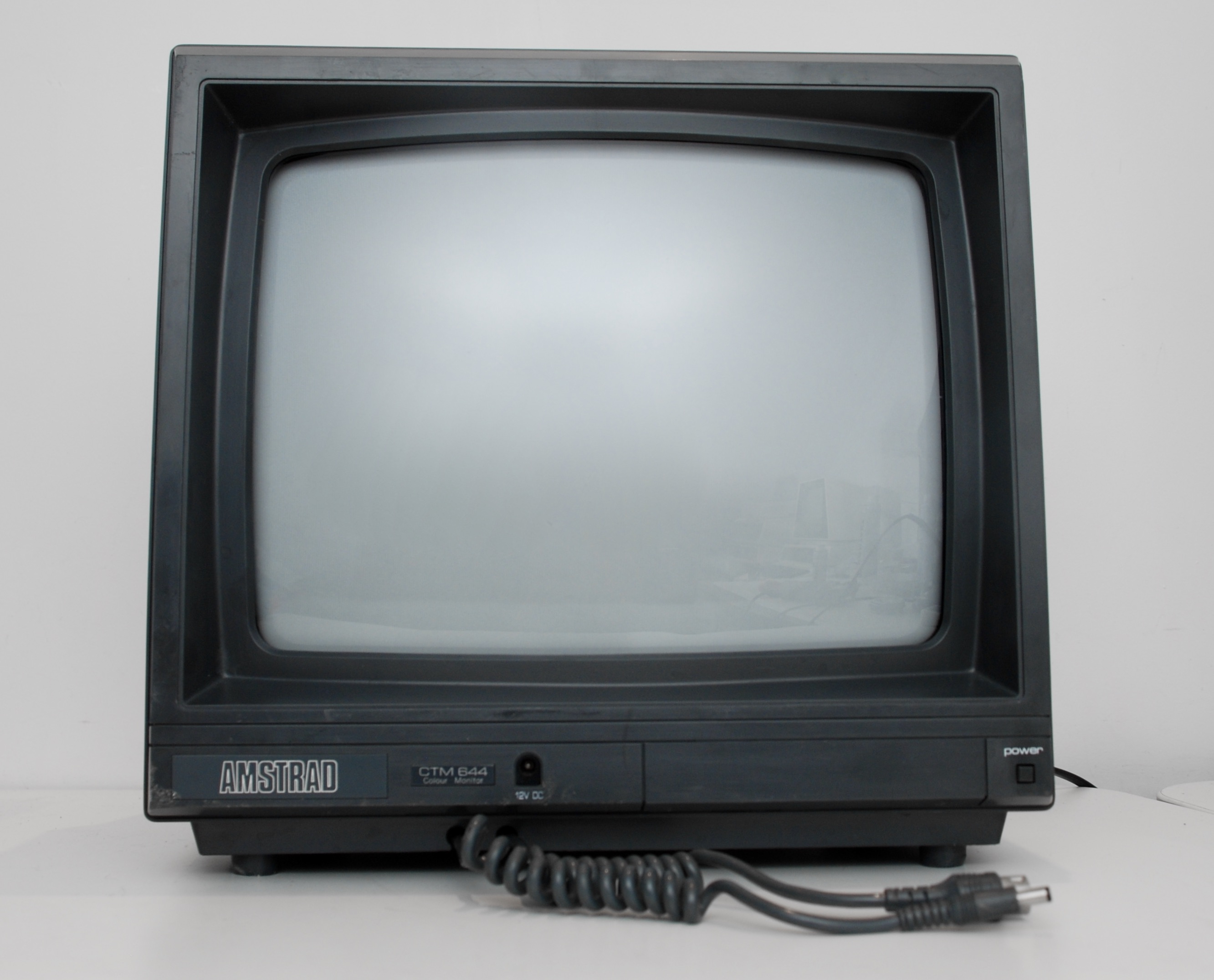Amstrad CTM644 Colour Monitor - Old Crap Vintage Computing