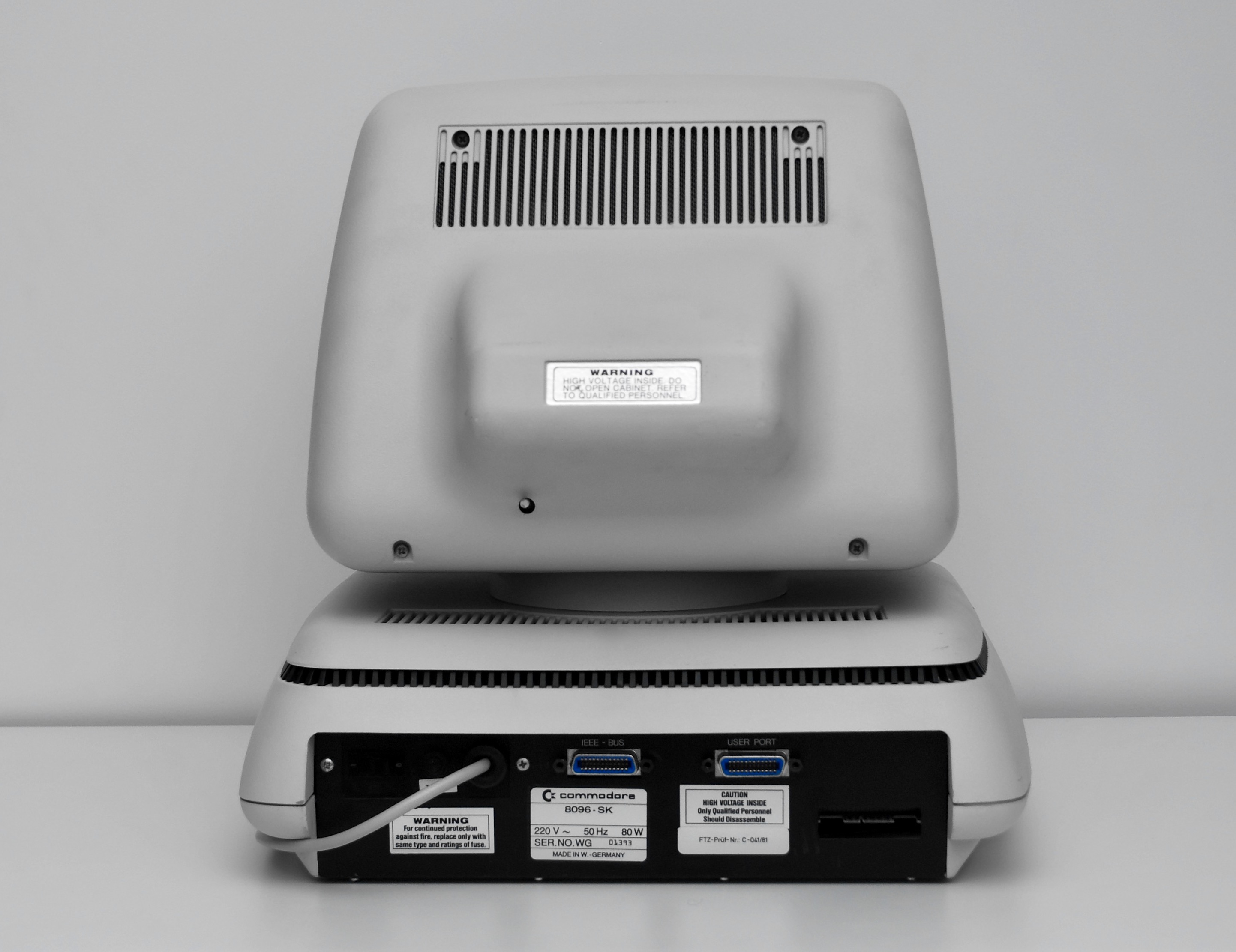 Commodore PET 8096-SK - Old Crap Vintage Computing