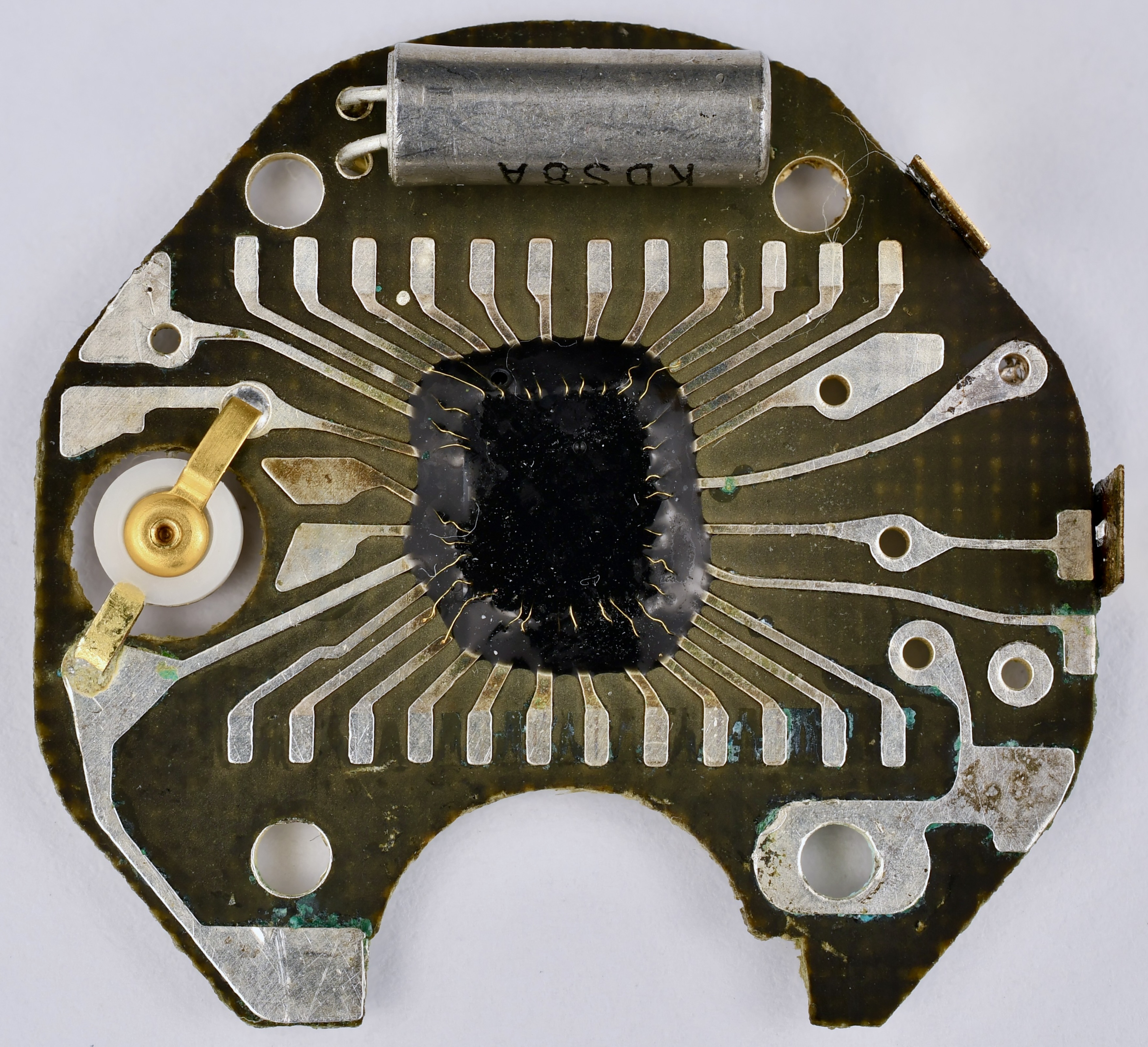 Model B - Commodore LCD Watch - Men's, Round - Old Crap Vintage Computing