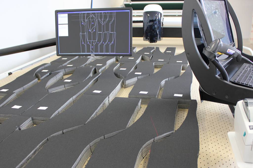 Automated Fabric Cutters | Multi-Ply Cutters | M-Series