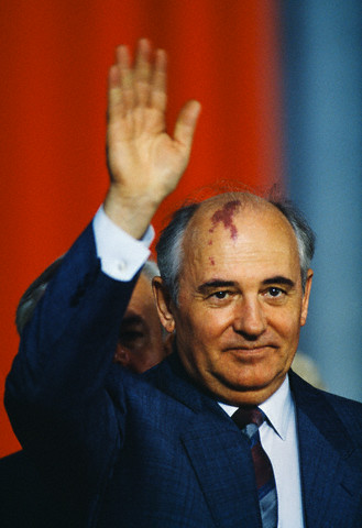 Mikhail Gorbachev to have famous cranial birthmark removed | Ponderings ...