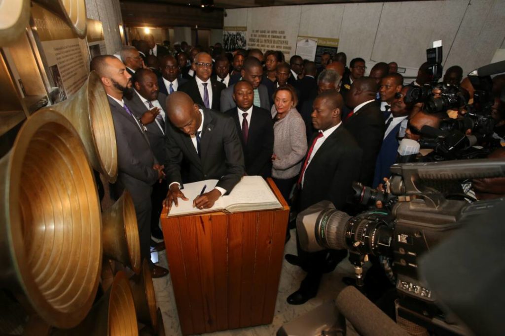 « Le Jour des Aïeux » commémoré au MUPANAH par le président Jovenel ...