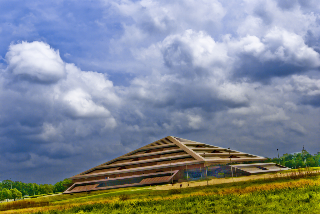 Switch SuperNAP Michigan Data Center: Chaos in the Offing | Right Michigan