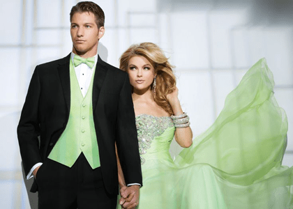 Tuxedo Dressing Tips for Your Prom - Rose Tuxedo