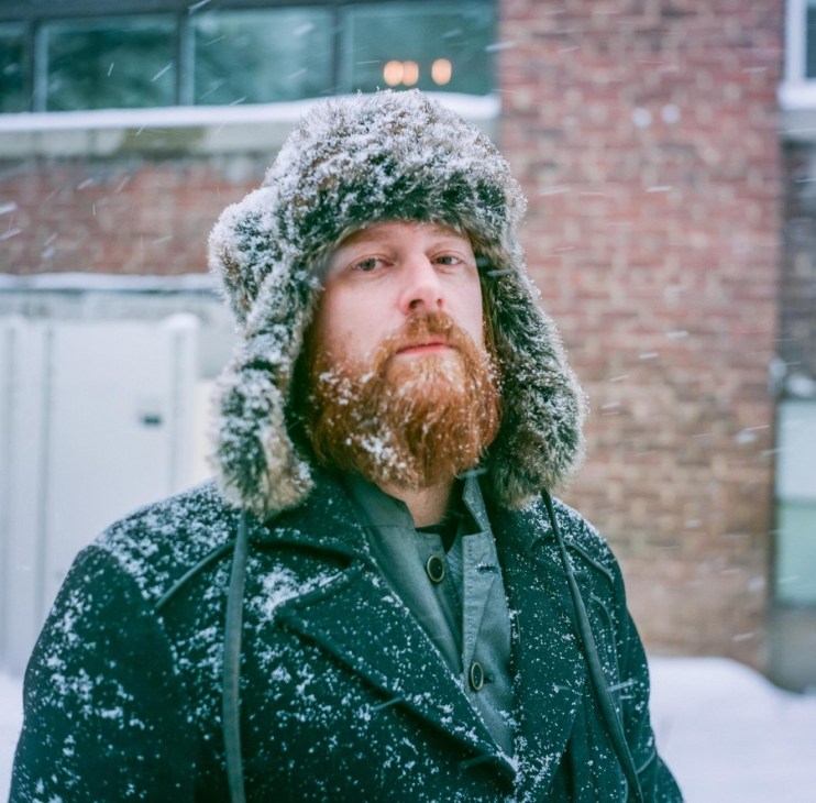 Snowy Portraits of Kris – Film Vs Digital | Samomatic