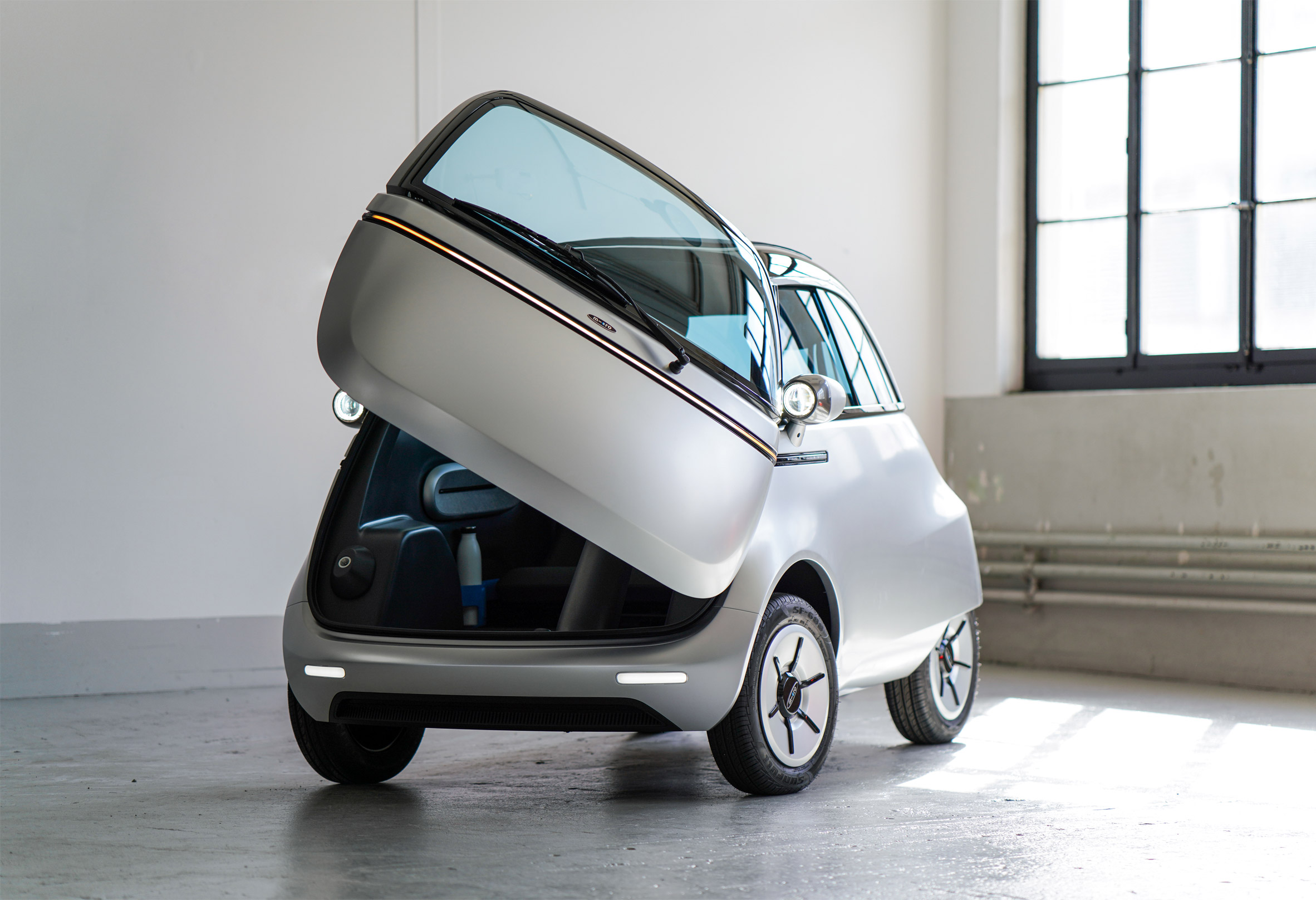 Updated Model of the Compact and All-Electric Microlino Unveiled