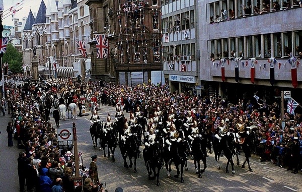 DC Lew Tassell At The Silver Jubilee | Spitalfields Life