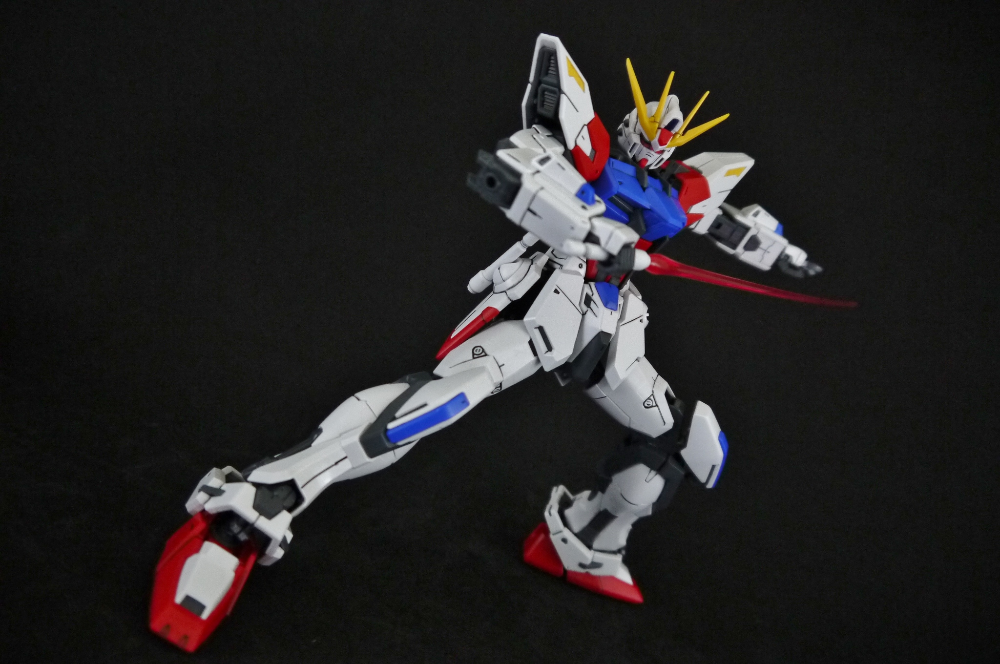 MG Build Strike Gundam Full Package – Supar Robo