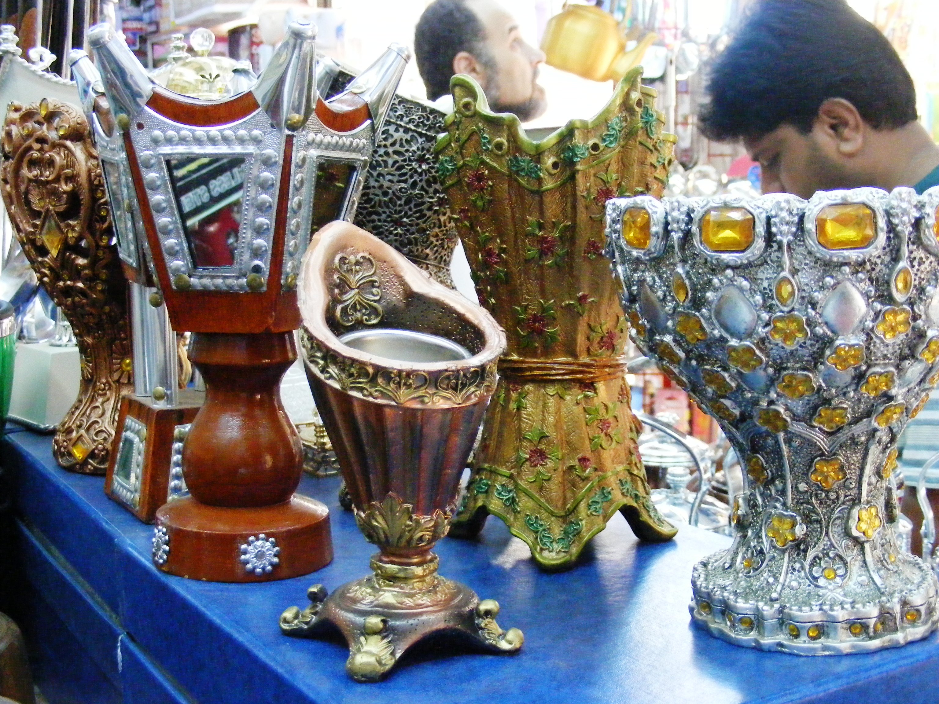 Fancy Schmancy Incense Burners | JEDDAH DAILY PHOTO