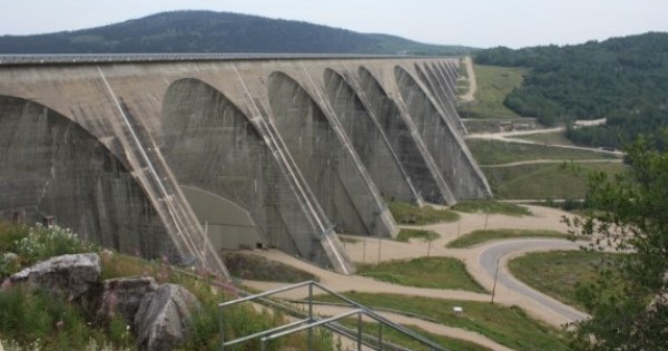 Types of Buttress Dams -Their Functions and Applications