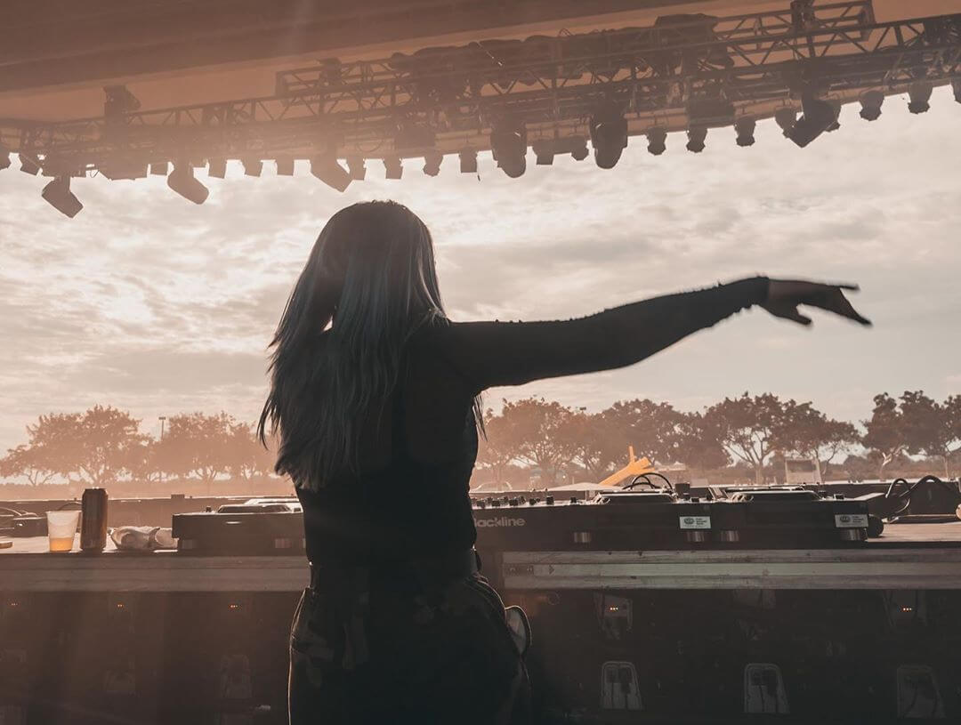 Jinx Dives Into 2020 With New Single 'Bamboozle' » Electric Hawk